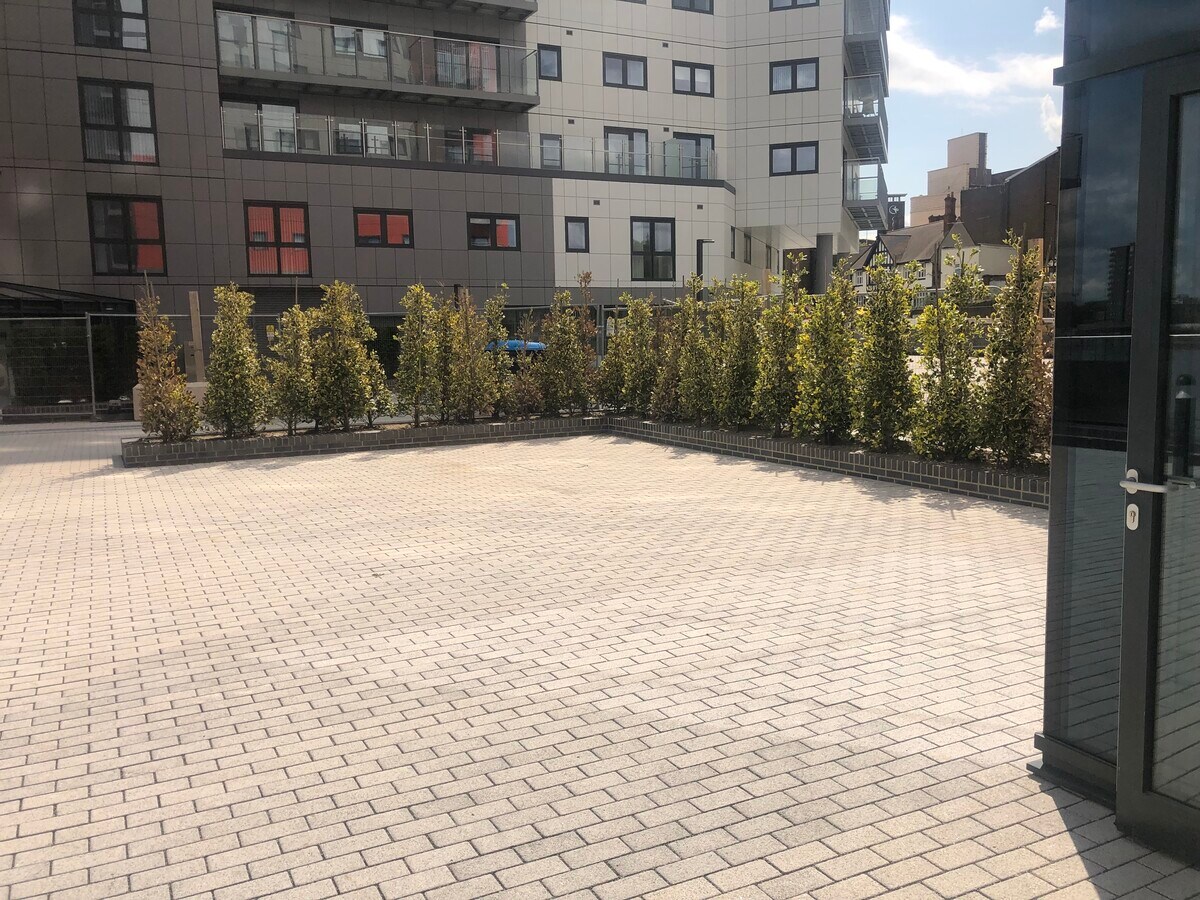 Woolwich Church St, London, LND SE18 5PQ - Block 3 | LoopNet