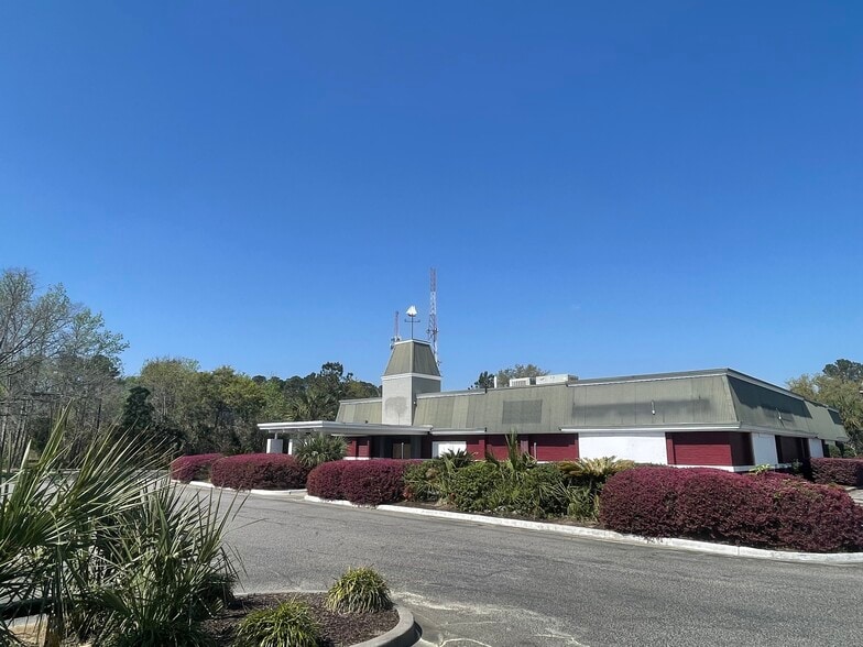 2080 Sam Rittenberg Blvd, Charleston, SC 29407 - Red Lobster | LoopNet