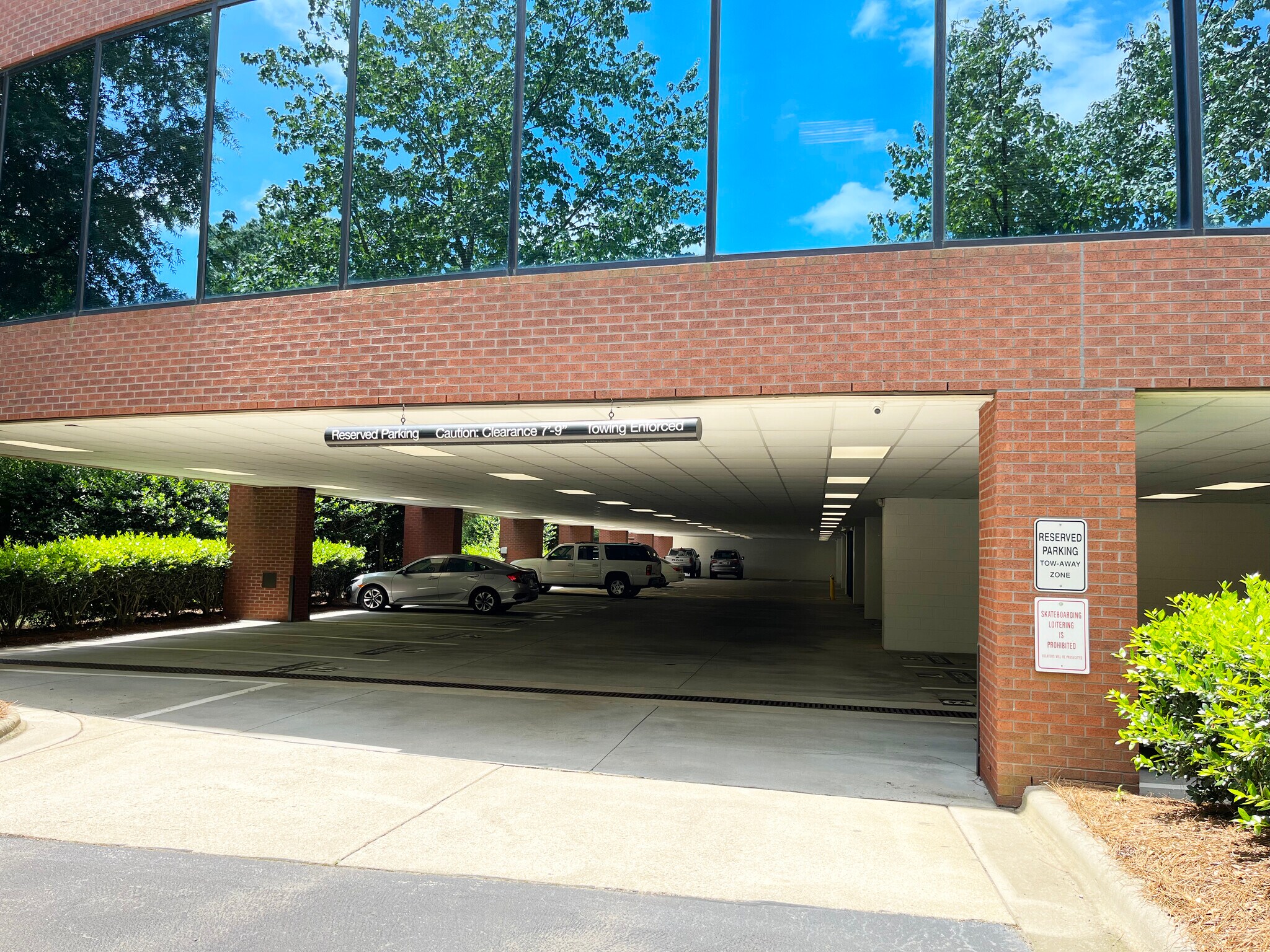 700 Spring Forest Rd, Raleigh, NC 27609 - Springfield Place | LoopNet