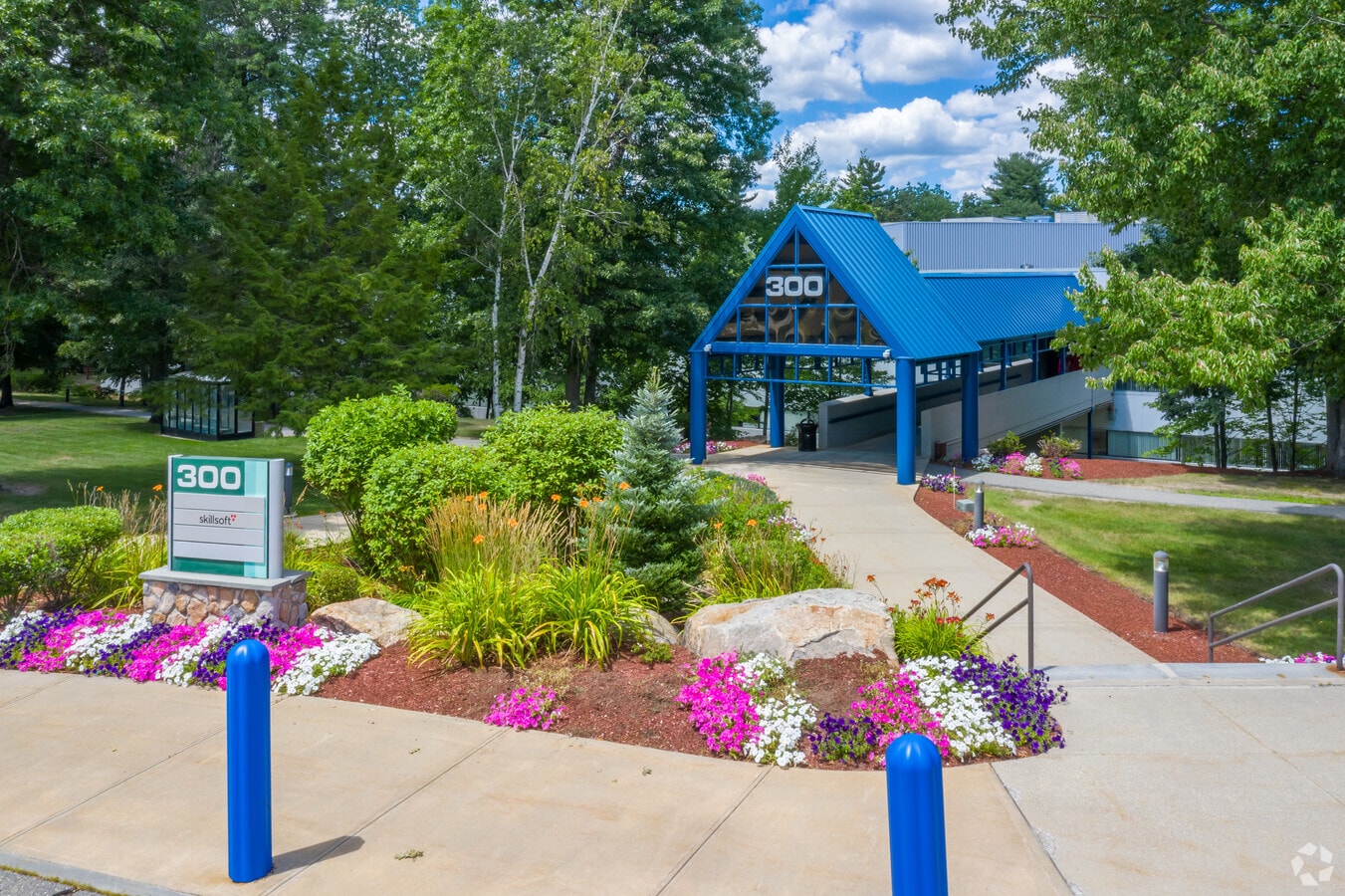 100 Innovative Way, Nashua, NH 03062 - Nashua Technology Park | LoopNet