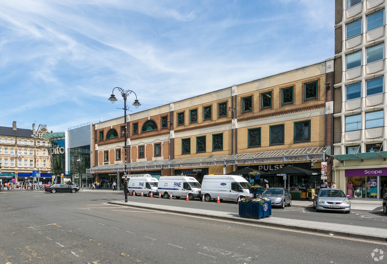 Queen St, Cardiff, CF10 2HQ | LoopNet