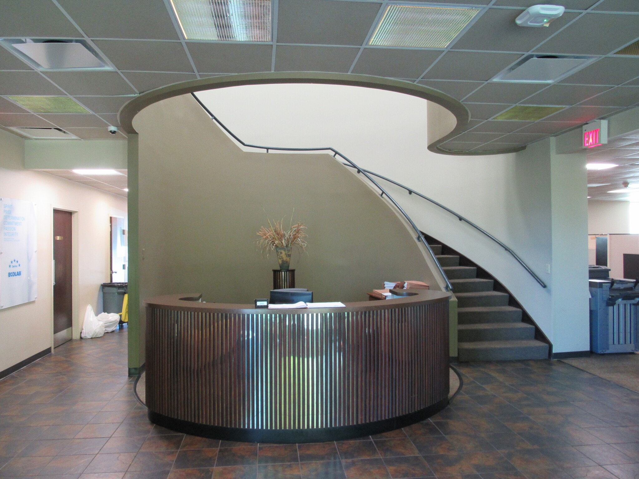 512 N Lehmberg Rd, Columbus, MS 39702 - Office for Sale | LoopNet