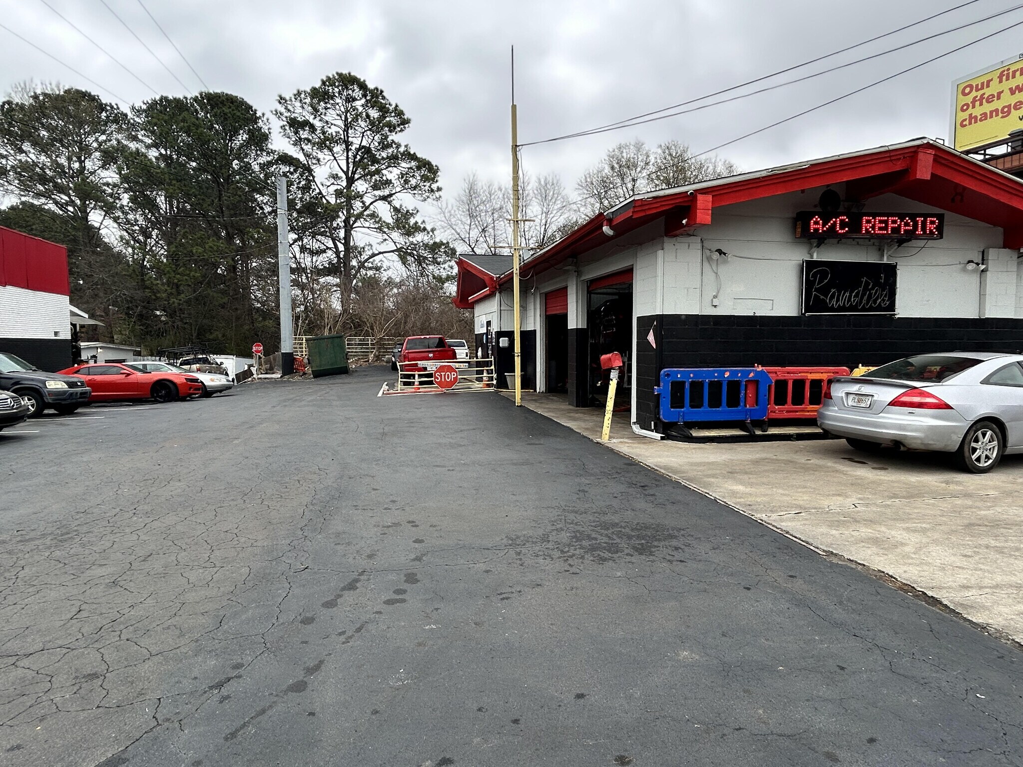 4344 Chamblee Tucker Rd, Tucker, GA 30084 - Randie's Tire & Service Center | LoopNet