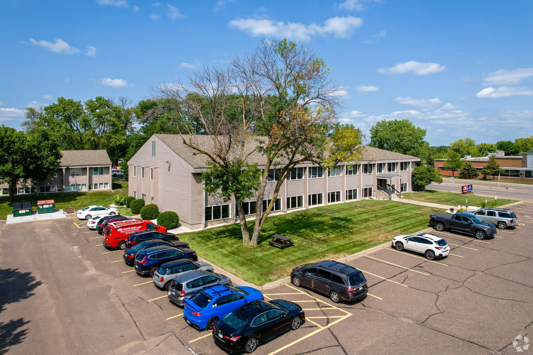 2345 Rice St, Roseville, MN 55113 - Hillsborough Office Building II ...