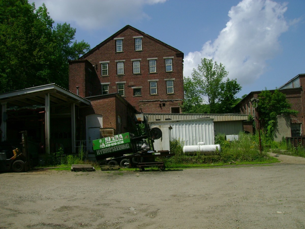30 Mill St, Rochdale, MA 01542 | LoopNet