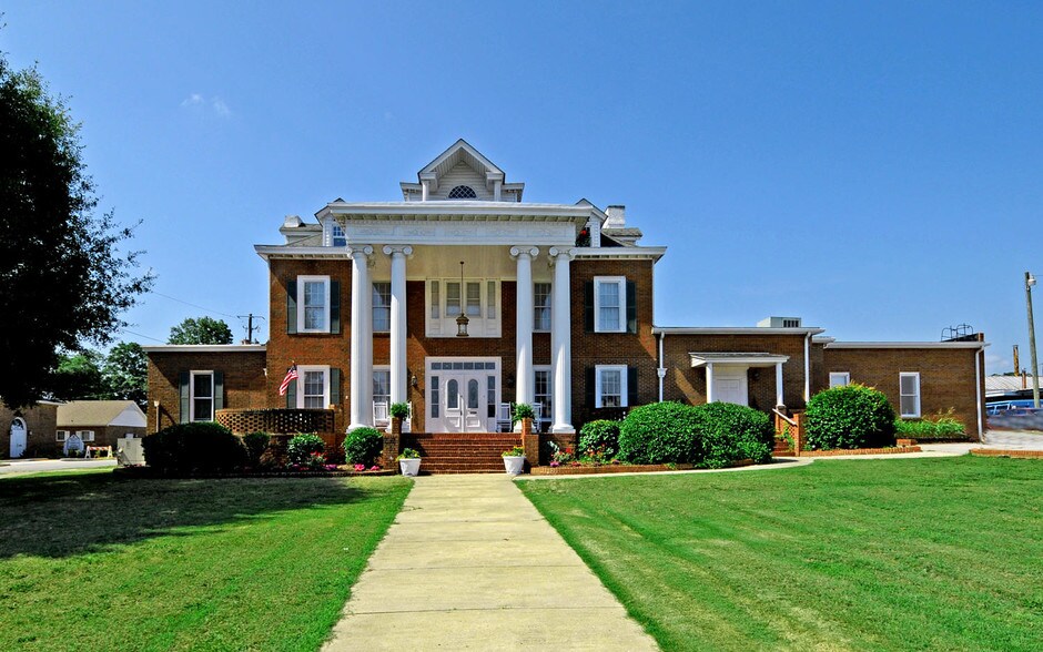 440 E Howell St, Hartwell, GA, 30643 - Office Live/Work Unit Property ...