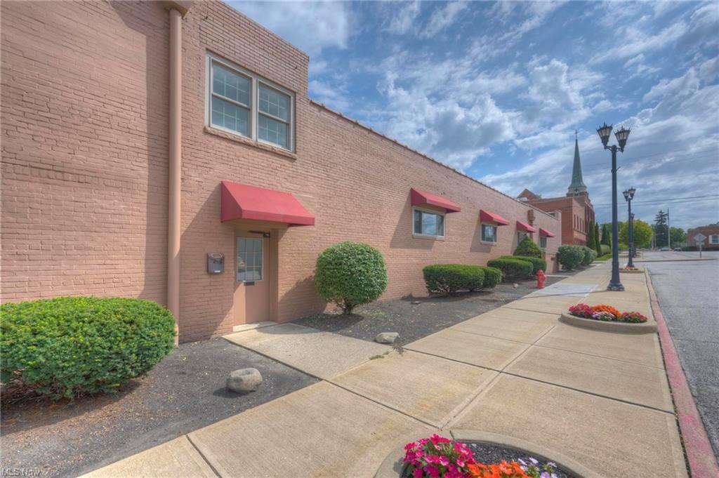70 Front St, Berea, OH 44017 - Specialty for Sale | LoopNet