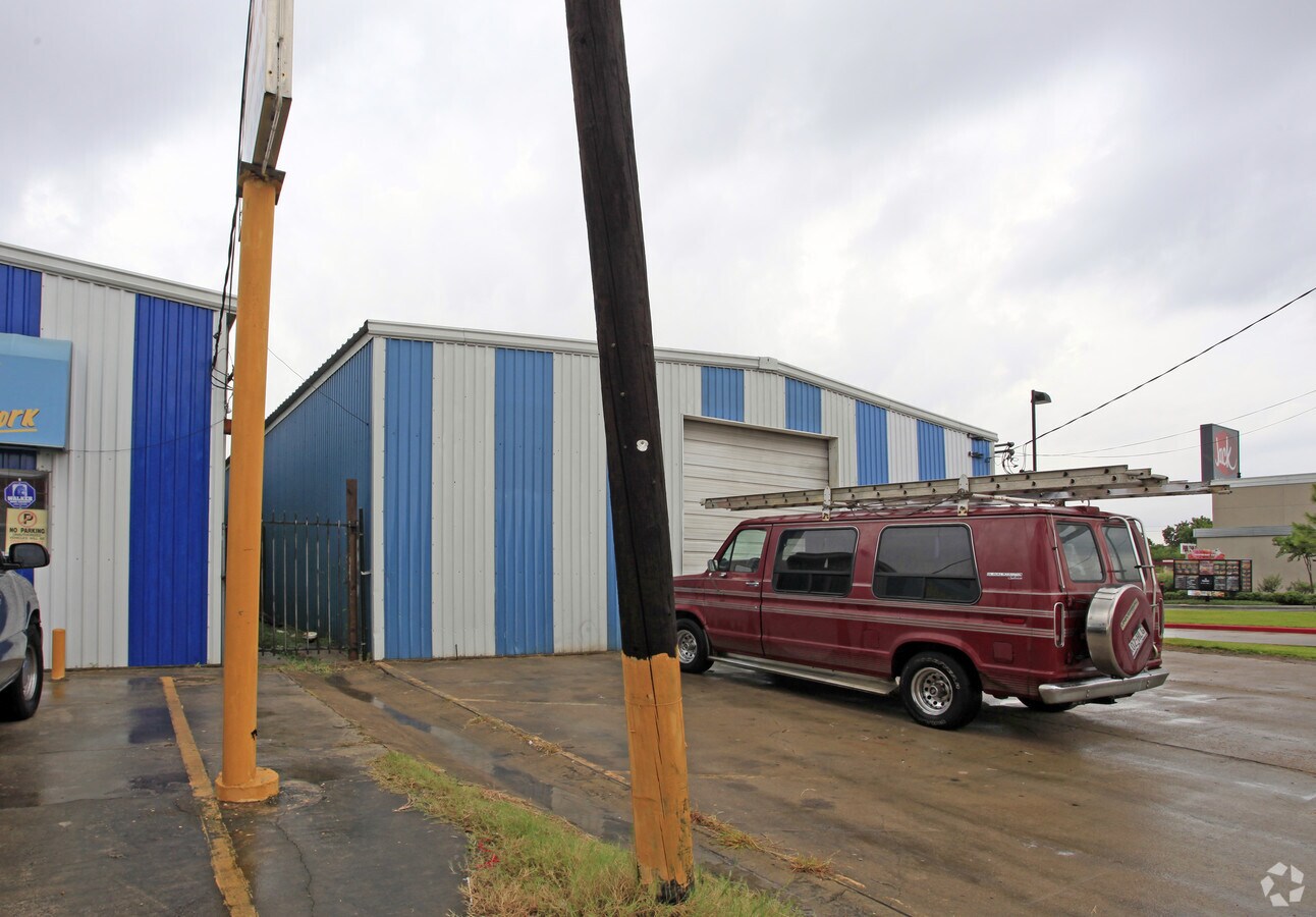 1410 Austin St, South Houston, TX 77587 - Property Record | LoopNet