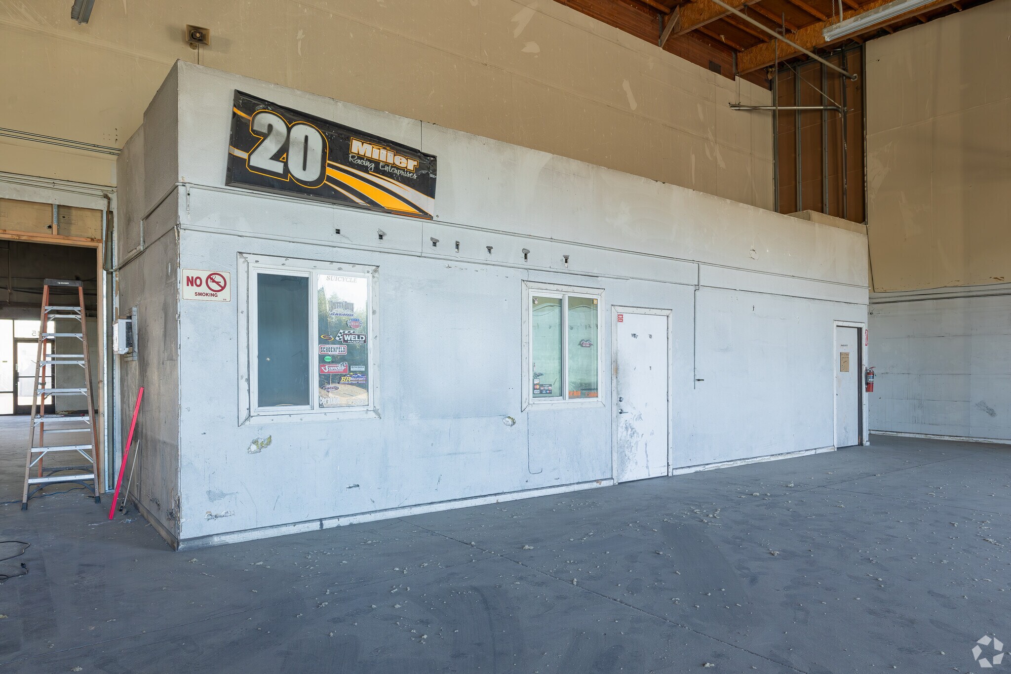 7307 Roseville Rd, Sacramento, CA 95842 - 7307-7321 Roseville | LoopNet