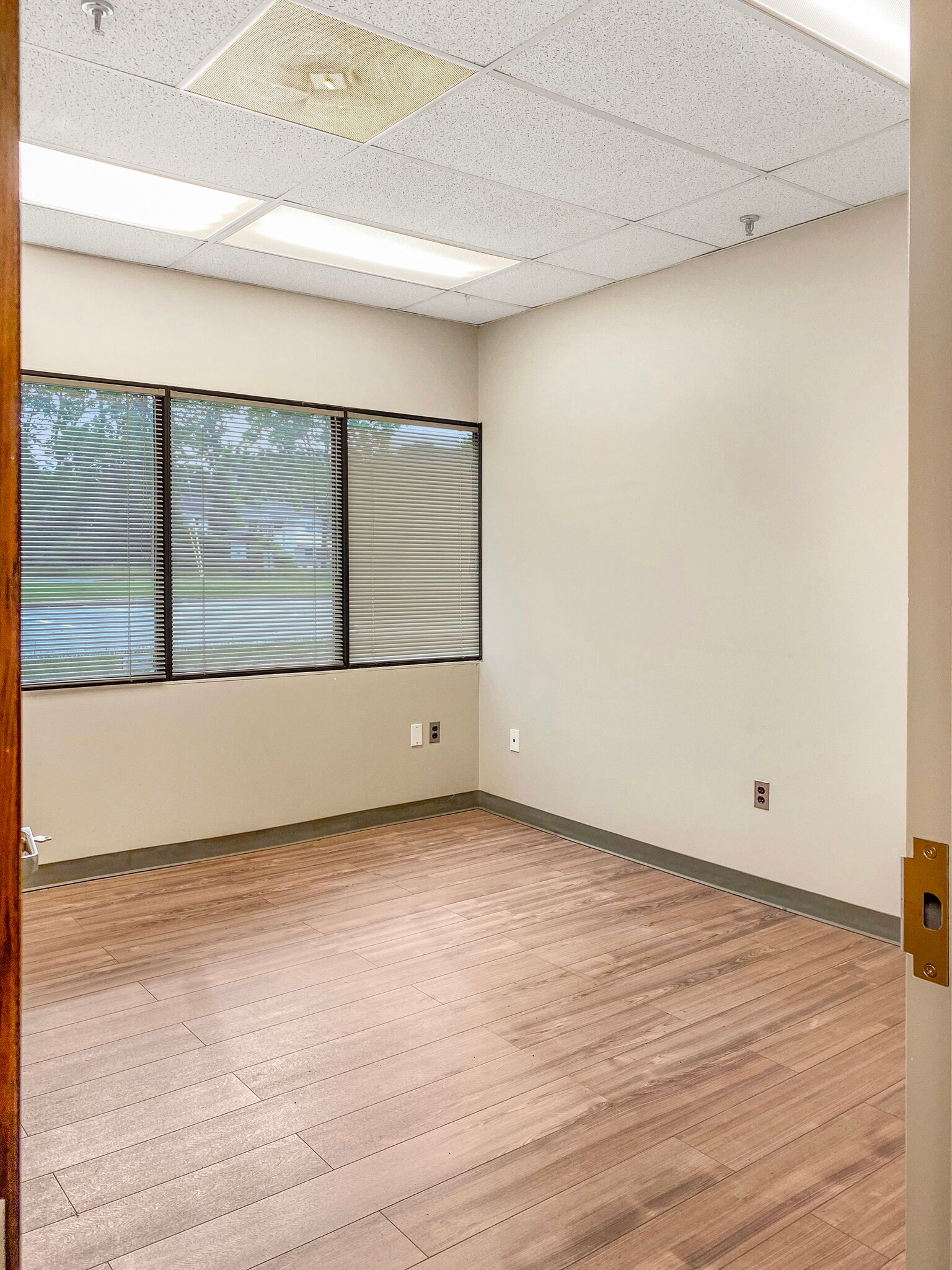 180 Gordon Dr, Exton, PA 19341 - Flex for Lease | LoopNet