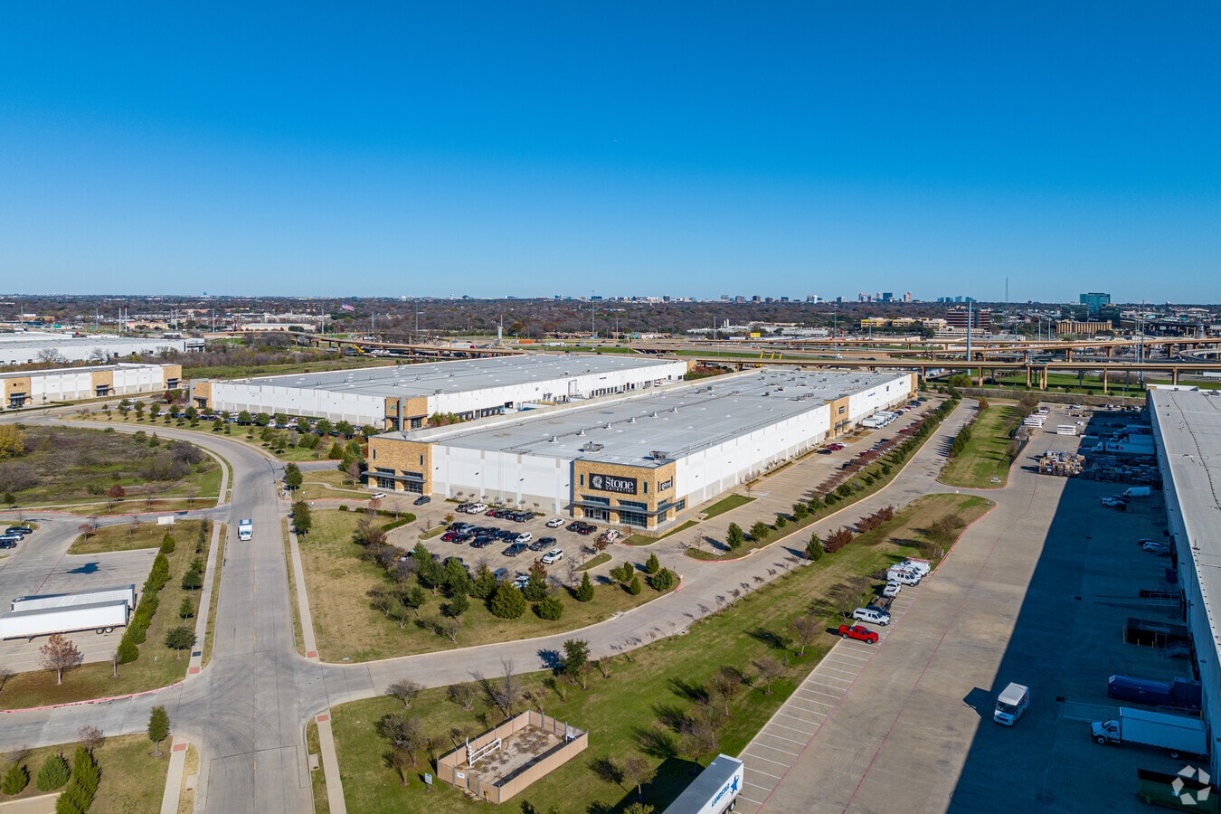 11935 N Stemmons Fwy, Dallas, TX 75234 | LoopNet