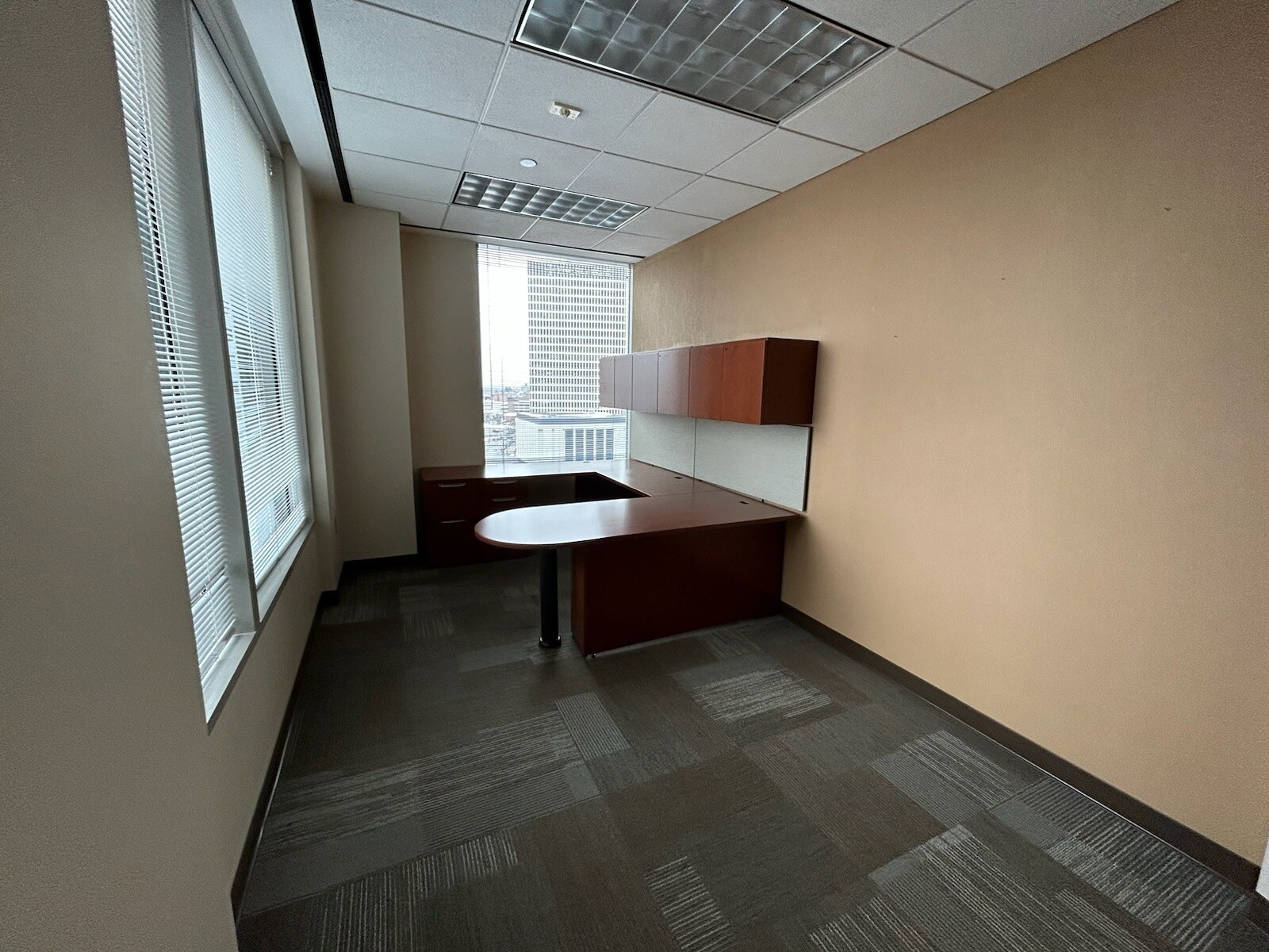 1 Bausch and Lomb Pl, Rochester, NY 14604 - Legacy Tower | LoopNet