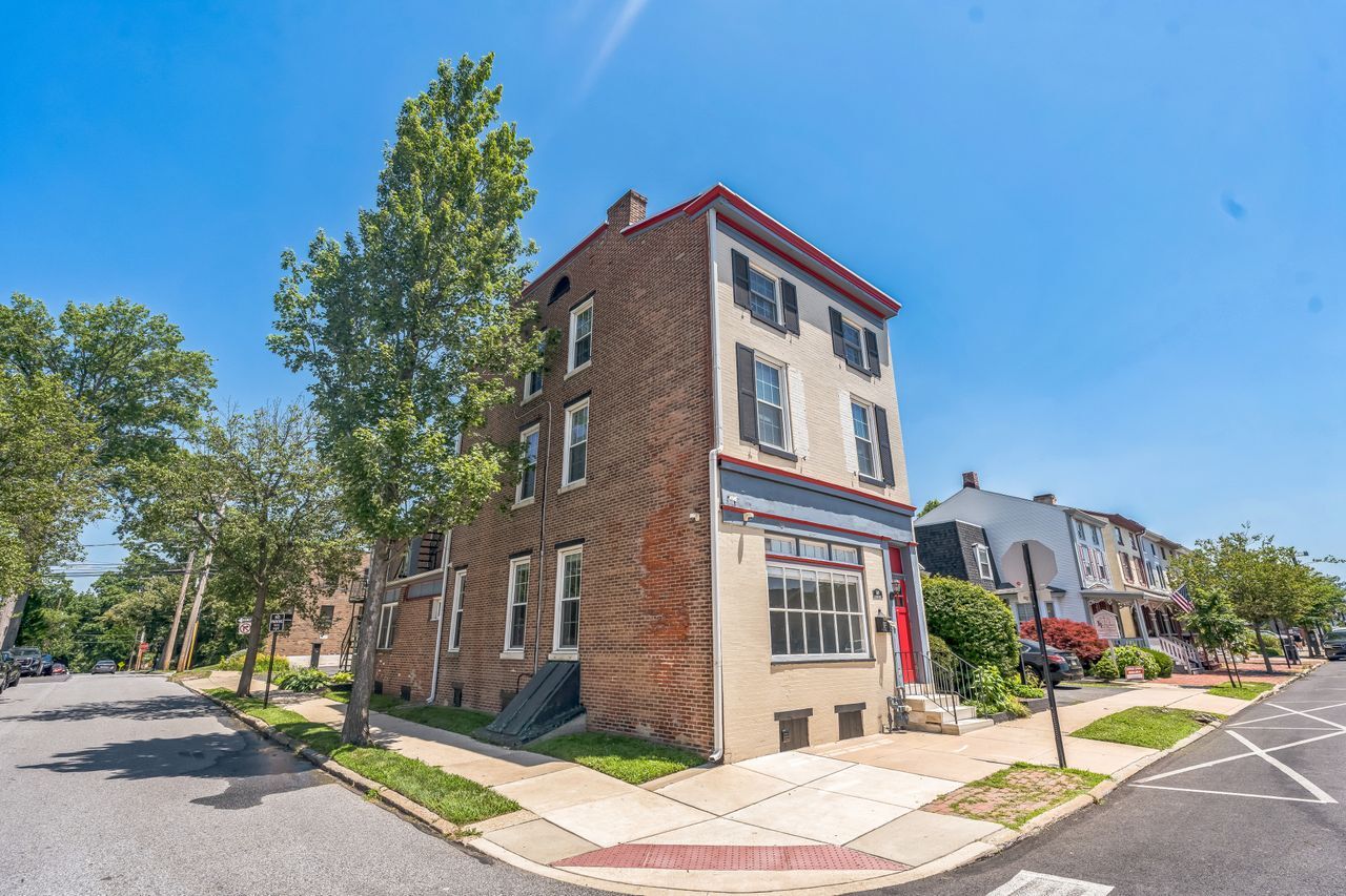 349 W State St, Media, PA 19063 - Office for Sale | LoopNet
