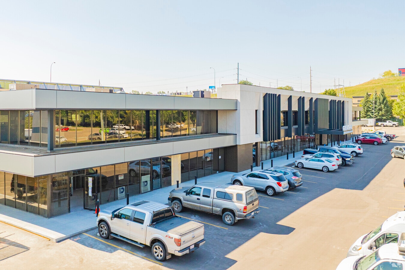 1035 64th Av SE, Calgary, AB T2H 2J7 - Glendeer Professional Building ...