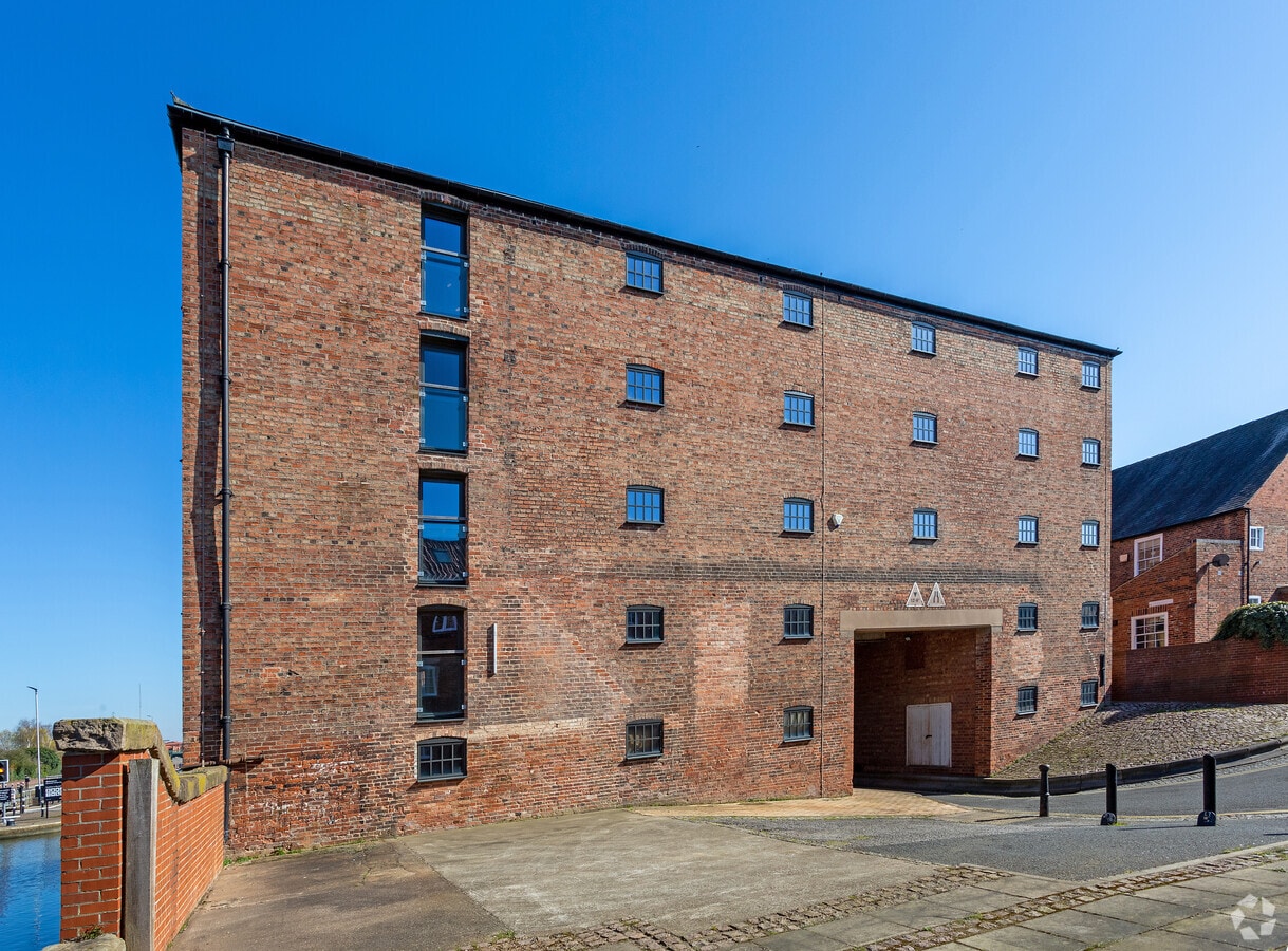 Mill Gate, Newark, NTT NG24 4TN | LoopNet