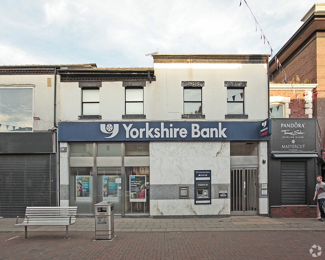 20 Albert Rd, Widnes, WA8 6JA | LoopNet