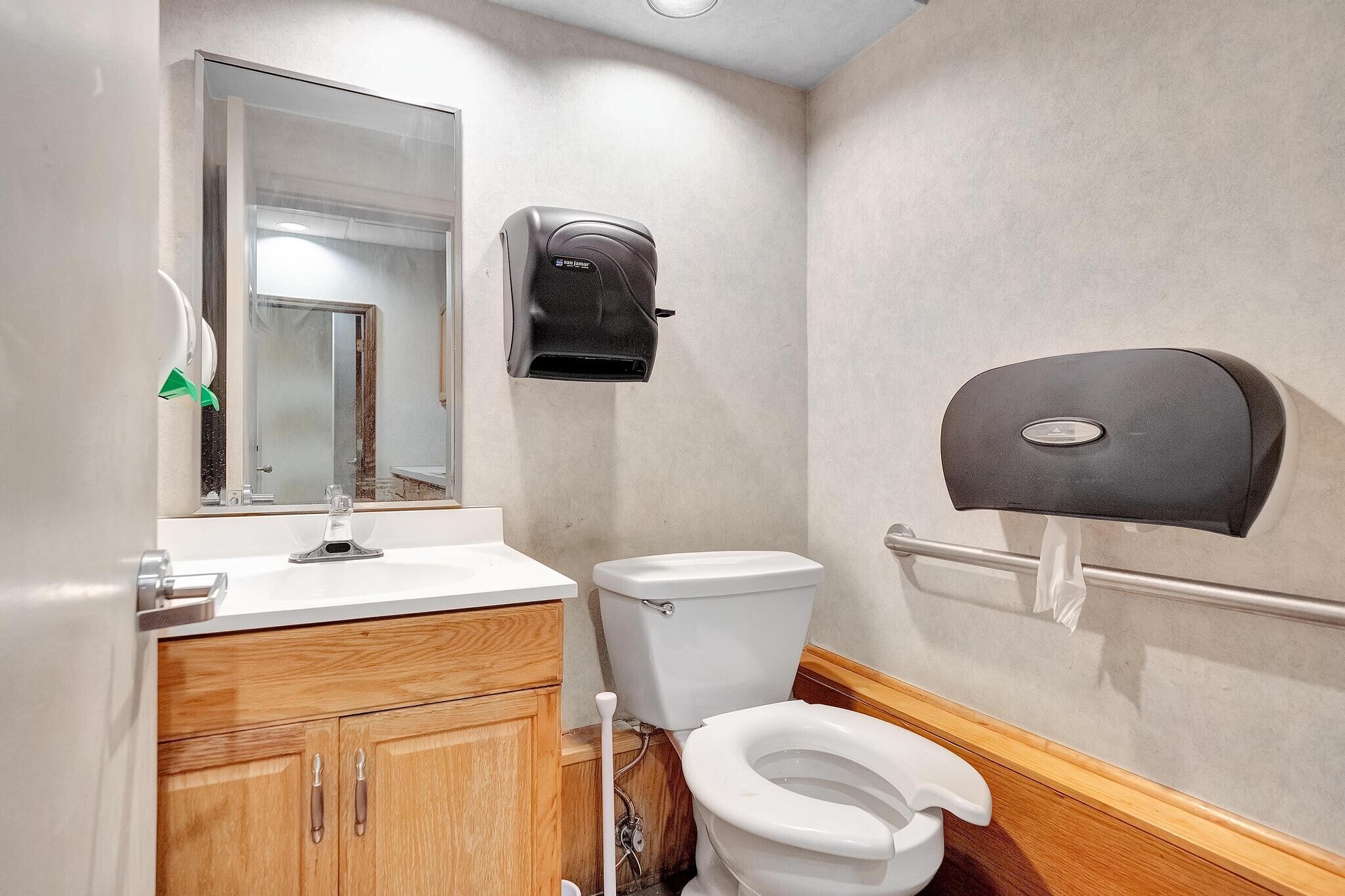 1371 Inkster Rd, Inkster, MI 48141 - Office for Sale | LoopNet