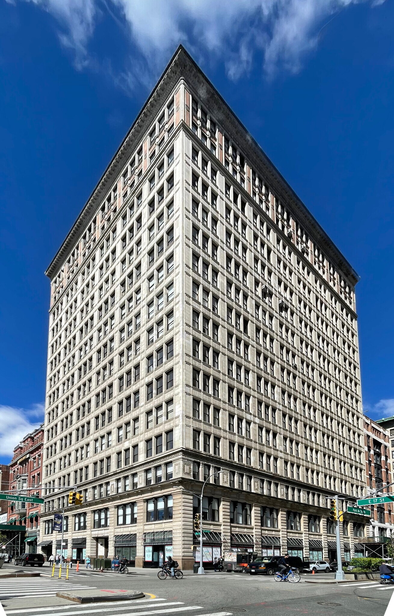 200 Park Ave S, New York, NY 10003 - The Everett Building Union Square ...