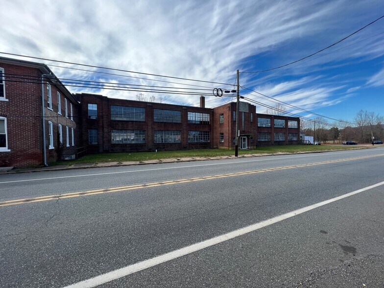 802-806 Gravel Pike, Palm, PA 18070 - WHOLESALE/DISTRIBUTION SPACE | LoopNet