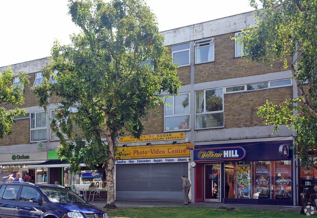 90 High St, Banstead, SM7 2NN | LoopNet