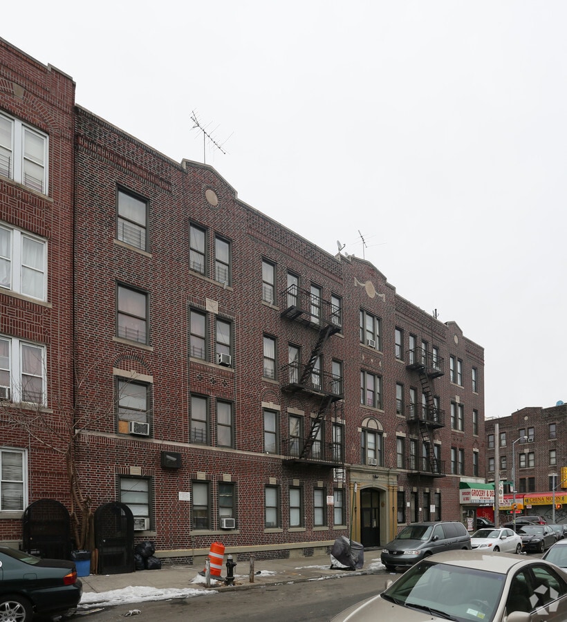 73 E 96th St, Brooklyn, NY 11212 | LoopNet
