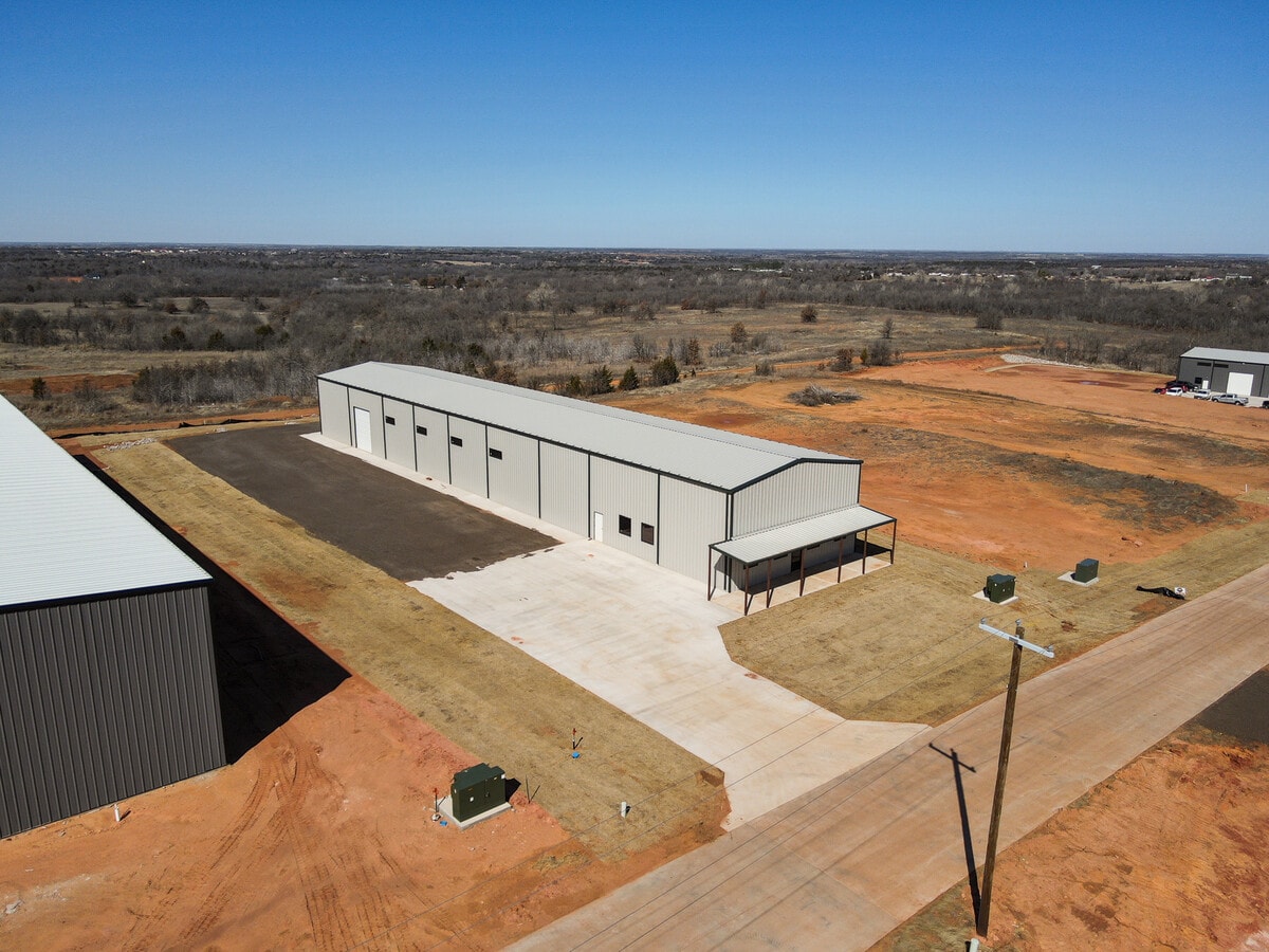 11535 Black Sand Drive, Edmond, OK 73034 - 8,000 SqFt Building in Edmond, OK | LoopNet