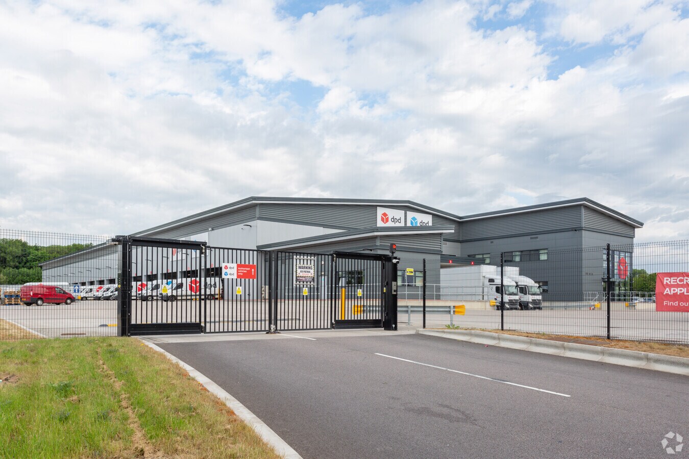 Blenheim Park, Nottingham, NTT NG6 8YP | LoopNet