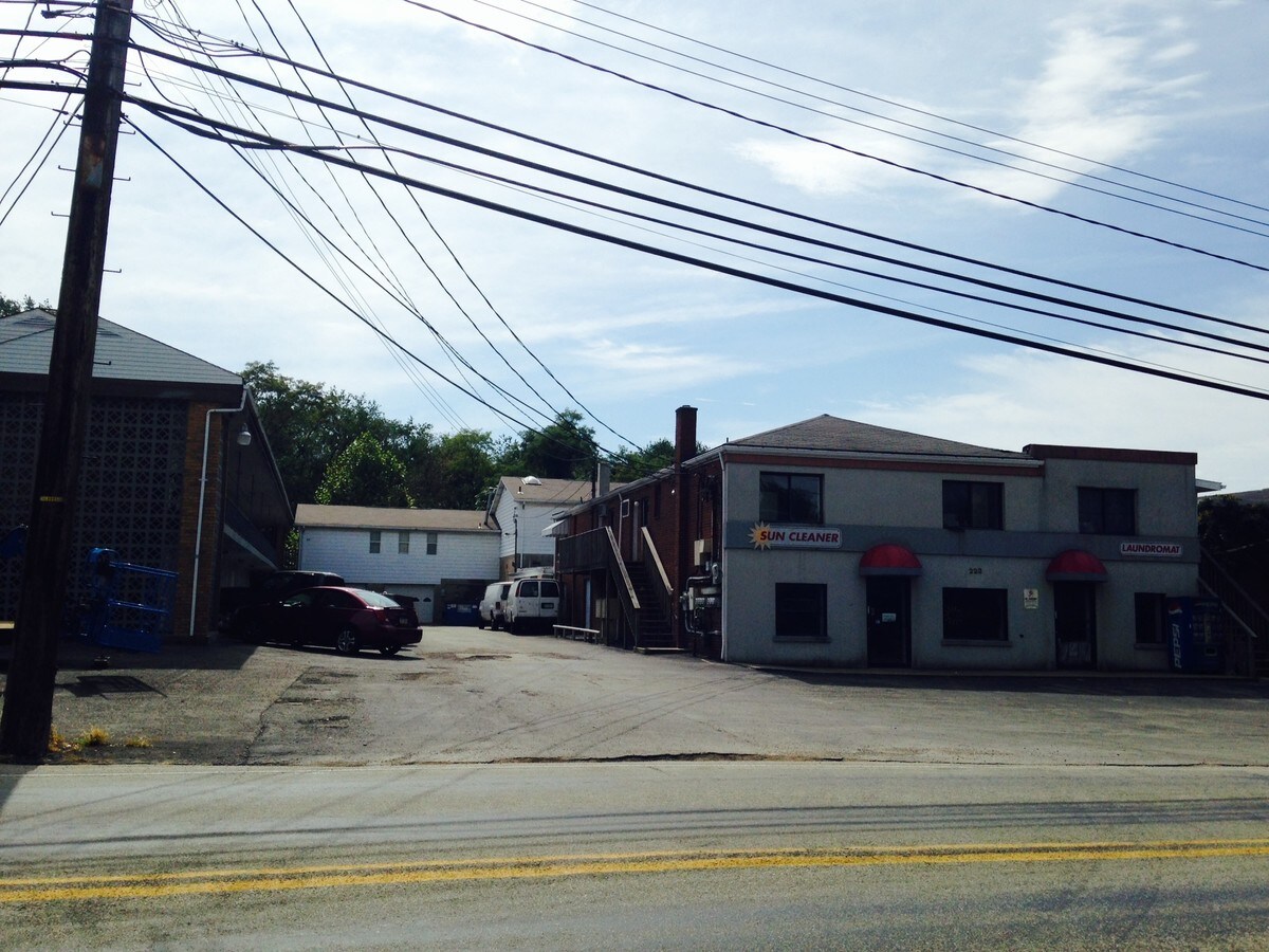 223 Moon Clinton Rd, Coraopolis, PA 15108 | LoopNet