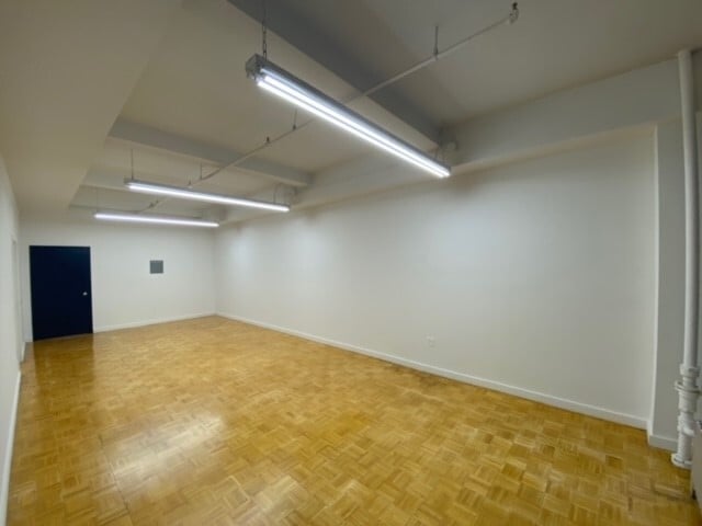 147 W 35th St, New York, NY 10001 - Office for Lease | LoopNet