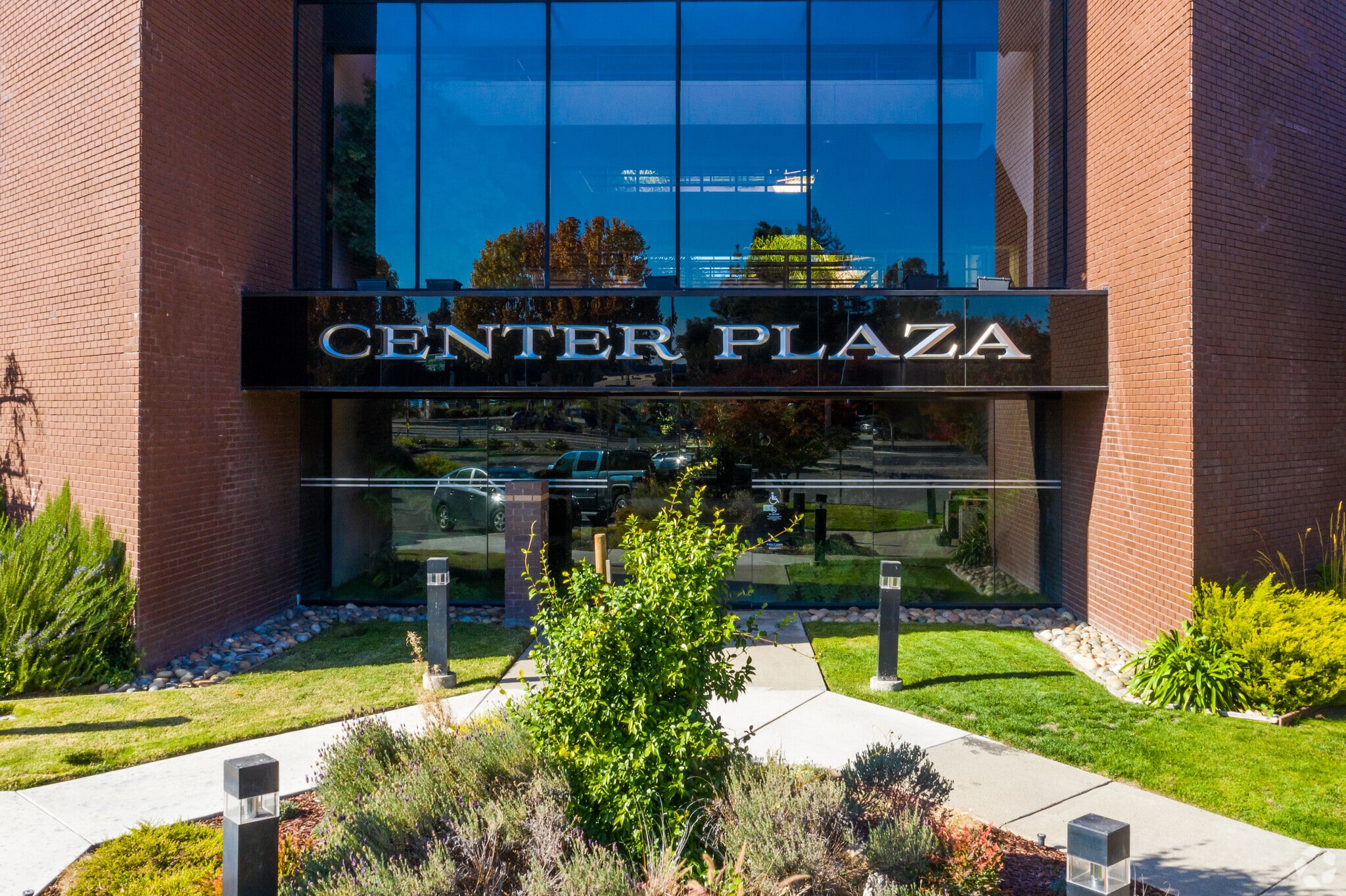 2333 San Ramon Valley Blvd, San Ramon, CA 94583 - Center Plaza | LoopNet