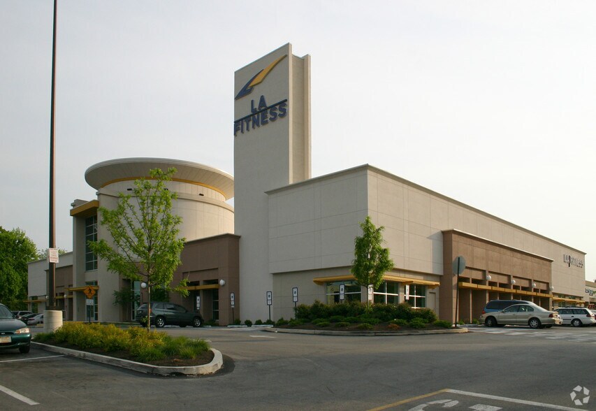 55-121 E City Ave, Bala Cynwyd, PA 19004 - Bala Cynwyd Shopping Center ...