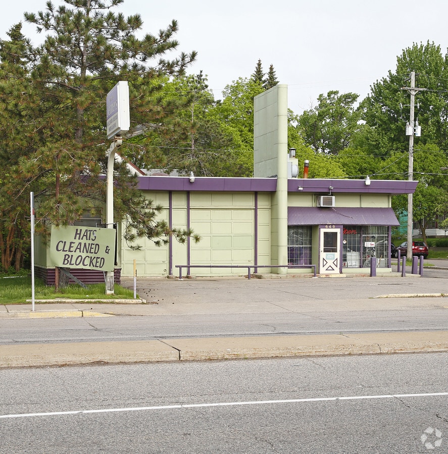 649 Snelling Ave N, Saint Paul, MN 55104 | LoopNet