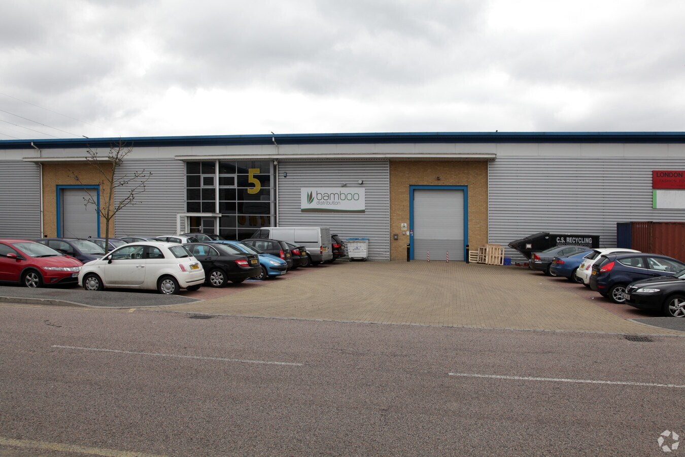 Lea Rd, Waltham Abbey, EN9 1AS | LoopNet