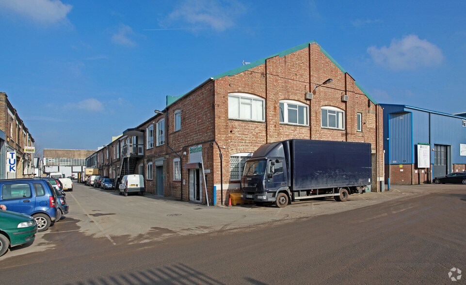 Riverside Rd, London, SW17 0BA - Flex for Sale | LoopNet