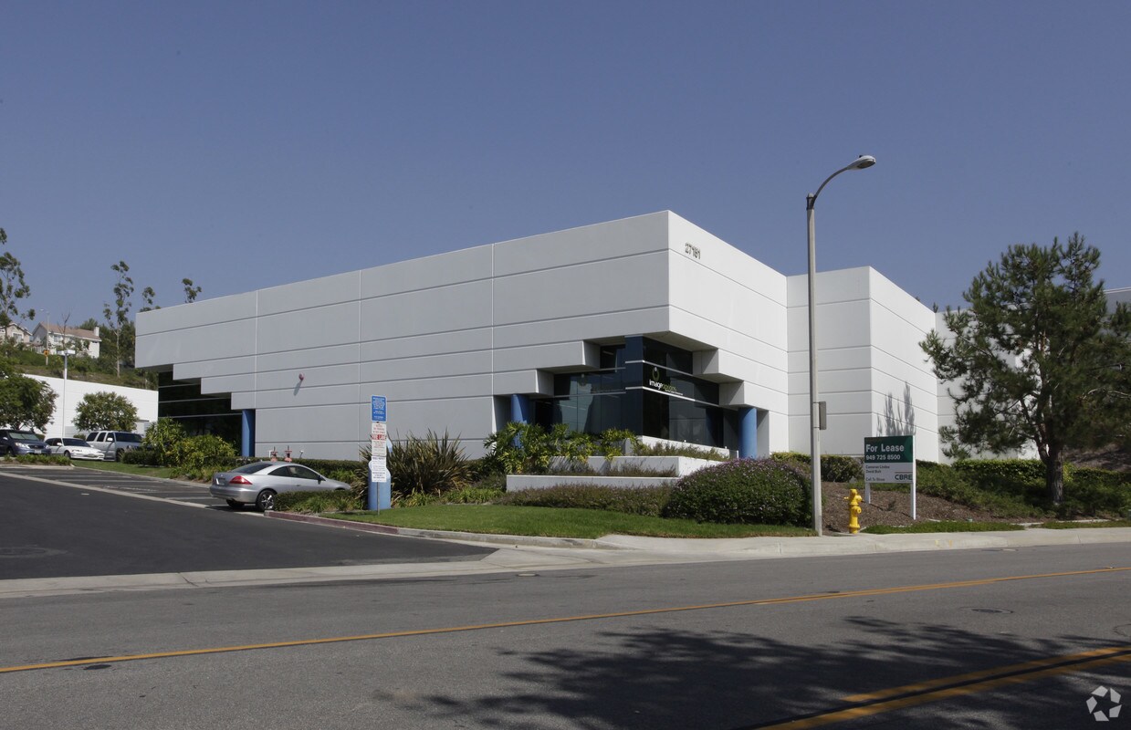 27151 Burbank, Foothill Ranch, CA 92610 | LoopNet