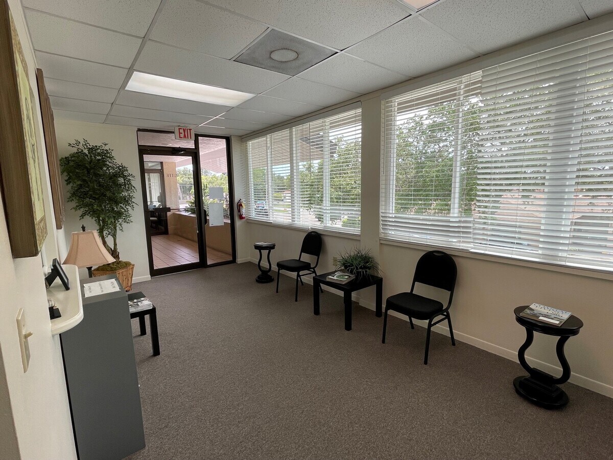 2975 Bee Ridge Rd, Sarasota, FL 34239 | LoopNet