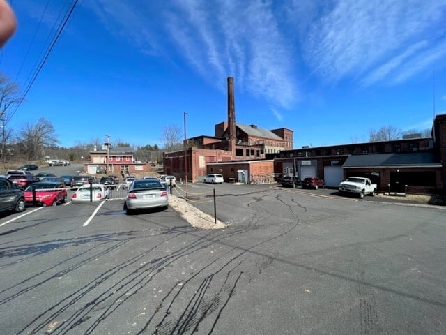 73 Pickering Rd, Rochester, NH 03839 - The Gonic Mill | LoopNet