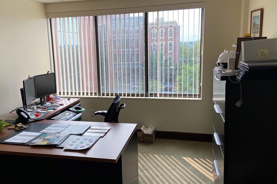 84 Pine St, Burlington, VT 05401 - Office for Sale | LoopNet