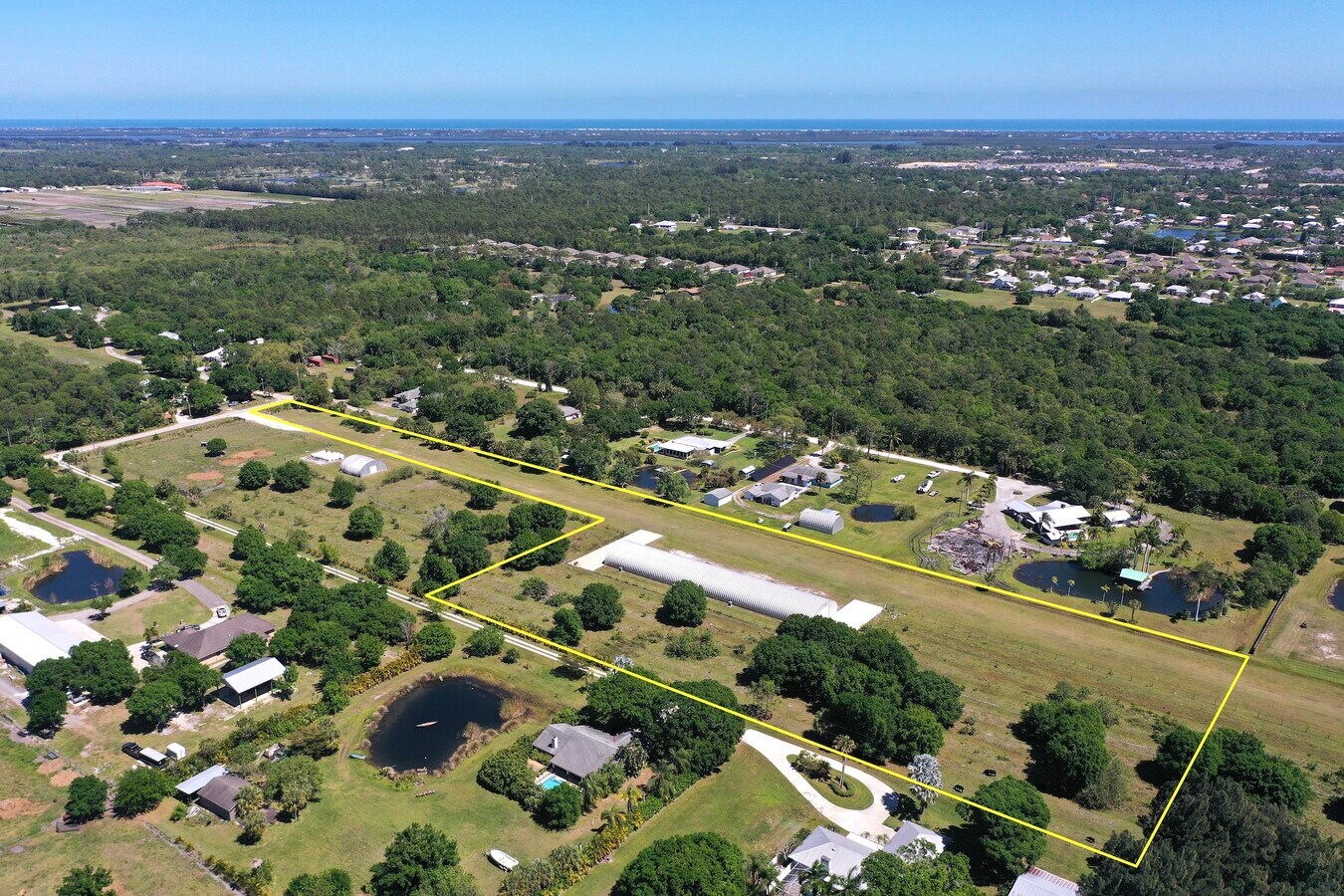 6205 65th St, Vero Beach, FL 32967 | LoopNet