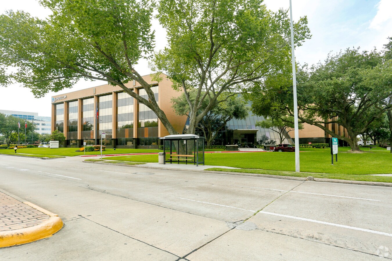 10255 Richmond Ave, Houston, TX 77042 | LoopNet