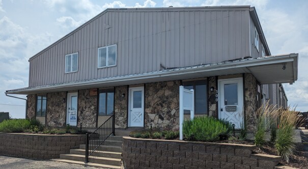 300 Muller Rd, Washington, IL 61571 | LoopNet