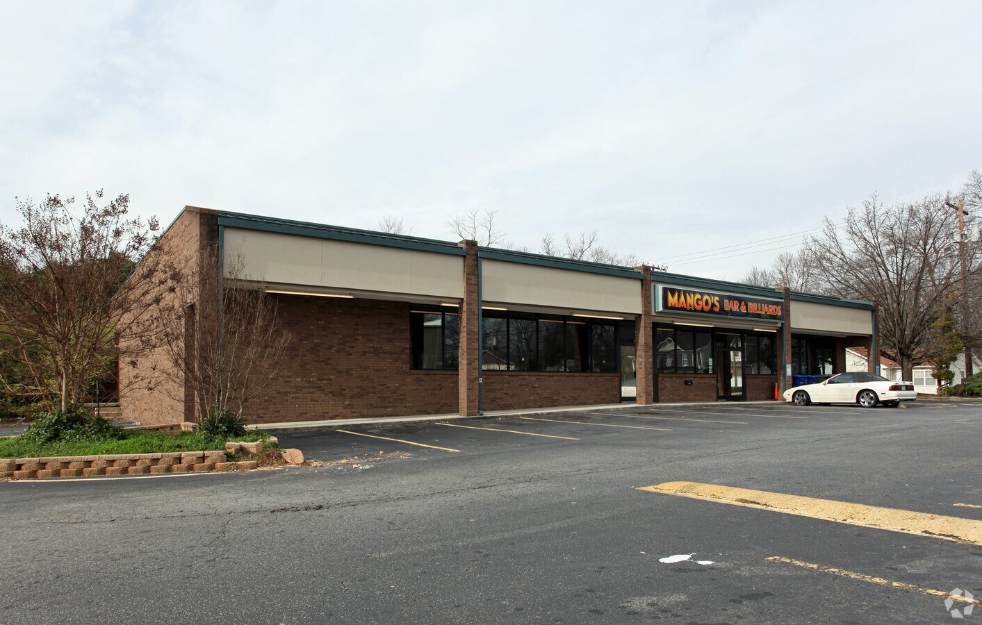 405 Rocky Knoll Cir, Greensboro, NC 27406 | LoopNet