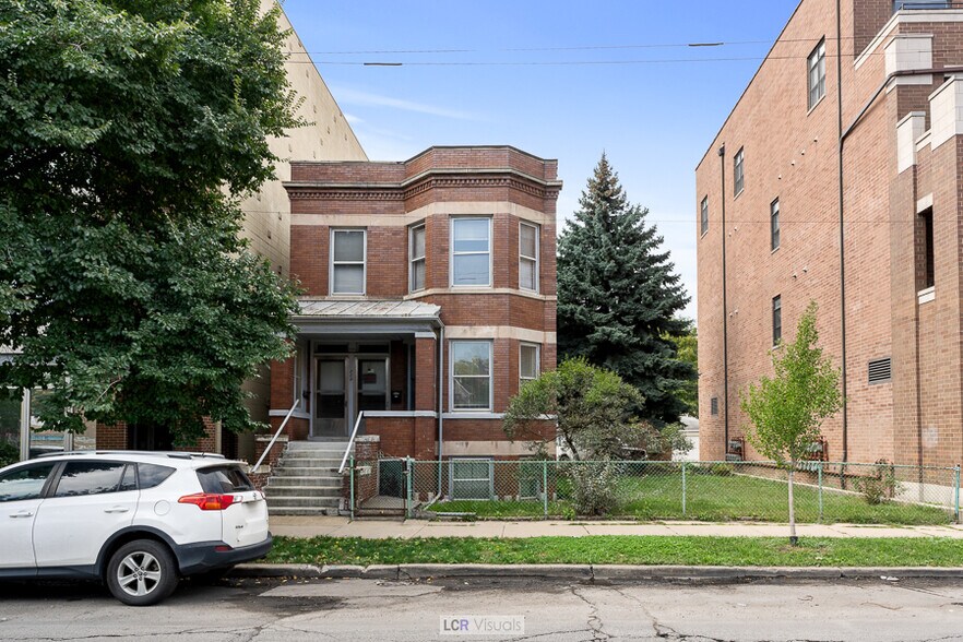 2718 N Ashland Ave, Chicago, IL 60614 | LoopNet
