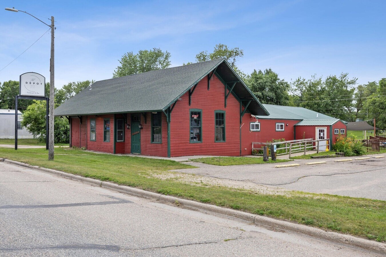511 Fergus Ave, Erhard, MN 56534 - Retail for Sale | LoopNet