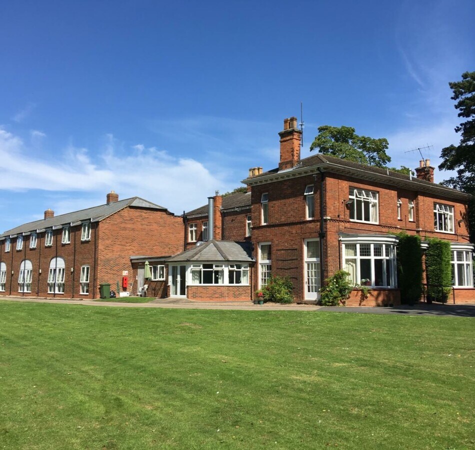 Louth Road, Grimsby, DN36 4RY | LoopNet