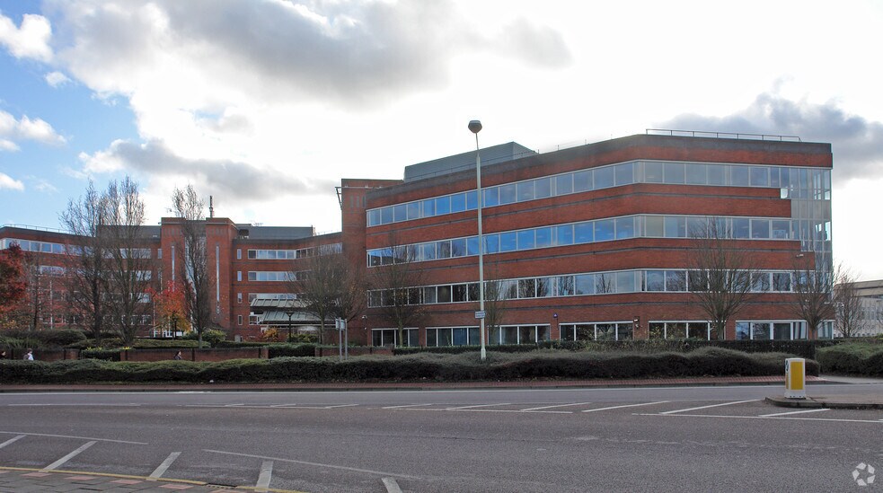 Maxwell Rd, Borehamwood, WD6 1JN - Office For Sale | LoopNet