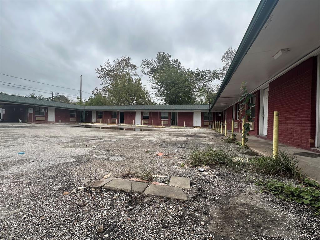 7930 Ritz St, Houston, TX 77028 - Investor Special: 16-Unit Multifamily ...