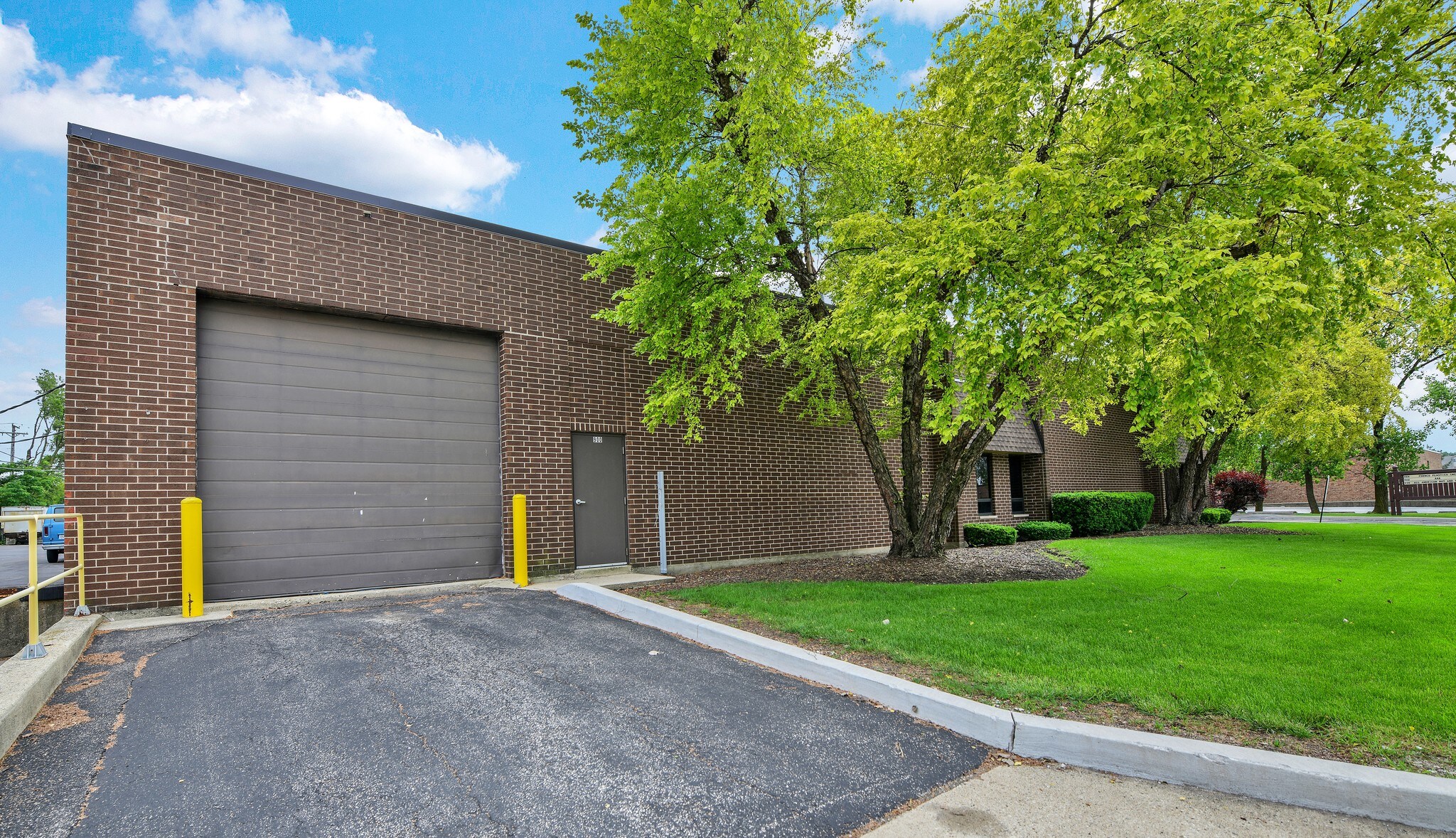 900-930 Fairway Dr, Bensenville, IL 60106 - Industrial for Lease | LoopNet