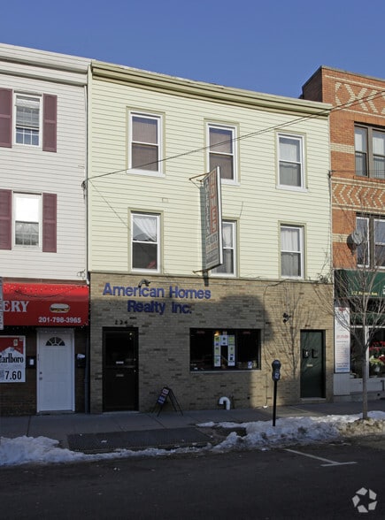 224 Newark Ave, Jersey City, NJ 07302 | LoopNet