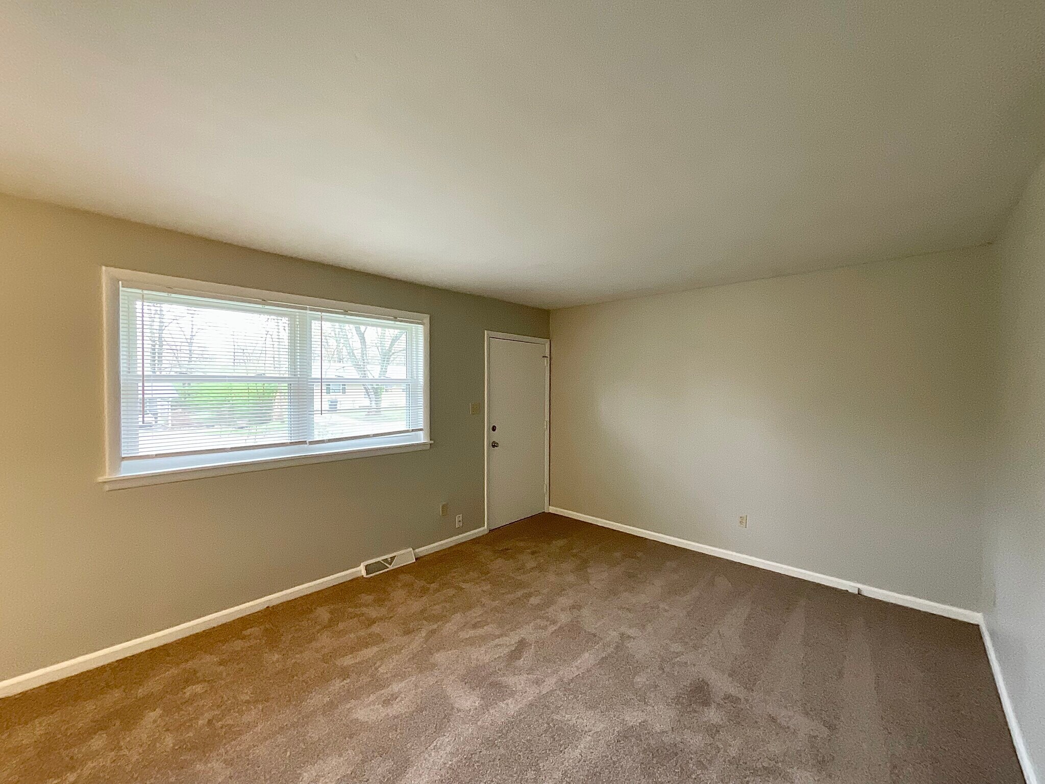 Howard Drive Duplexes - Belleville, IL for Sale | LoopNet